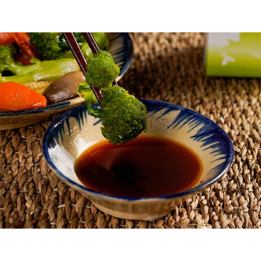 Maggi Premium Light Dark Soy Sauce (Nước Tương Thanh Dịu) - 700ml ...